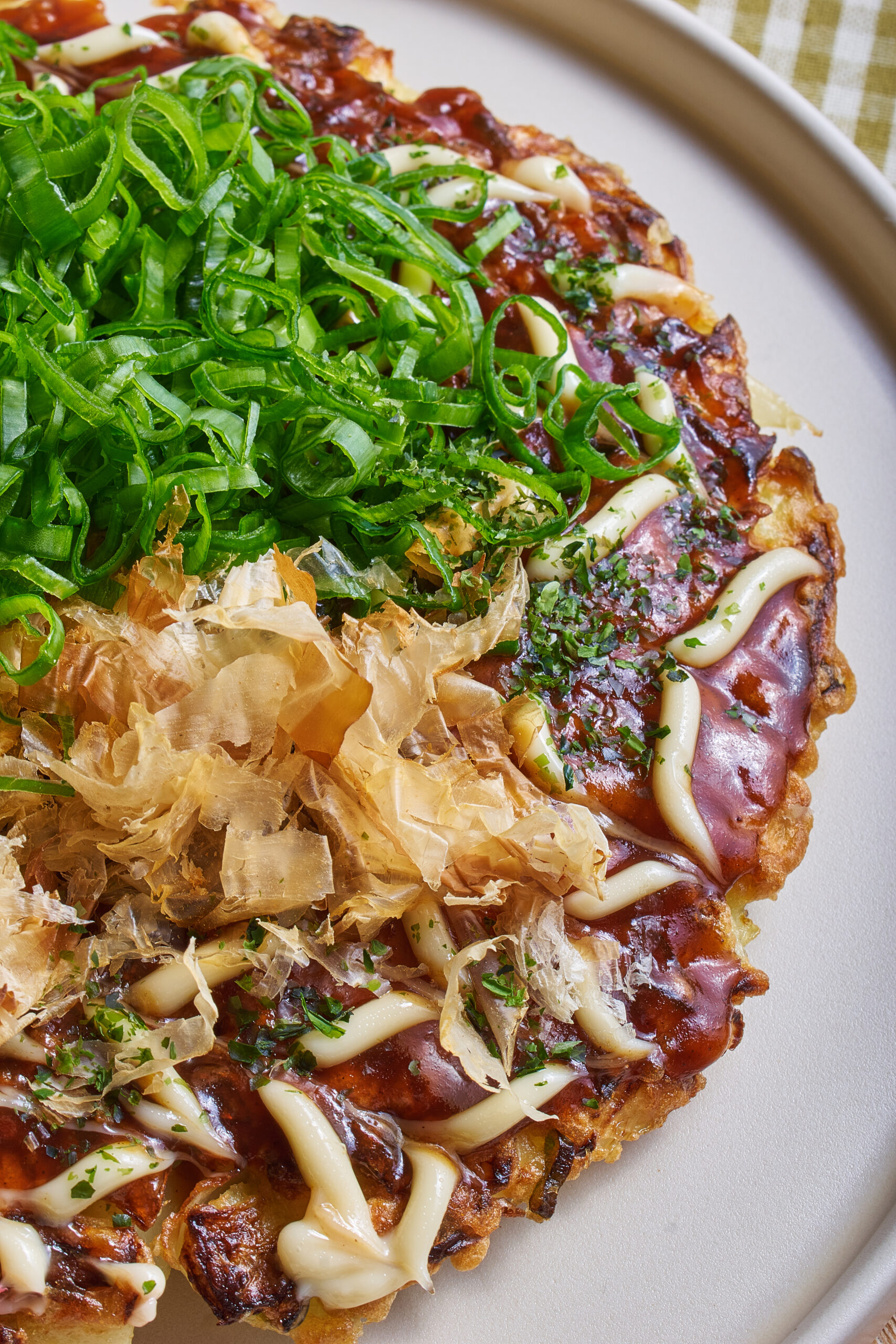 Simple Osaka-style Okonomiyaki (お好み焼き) Recipe - EricTriesIt