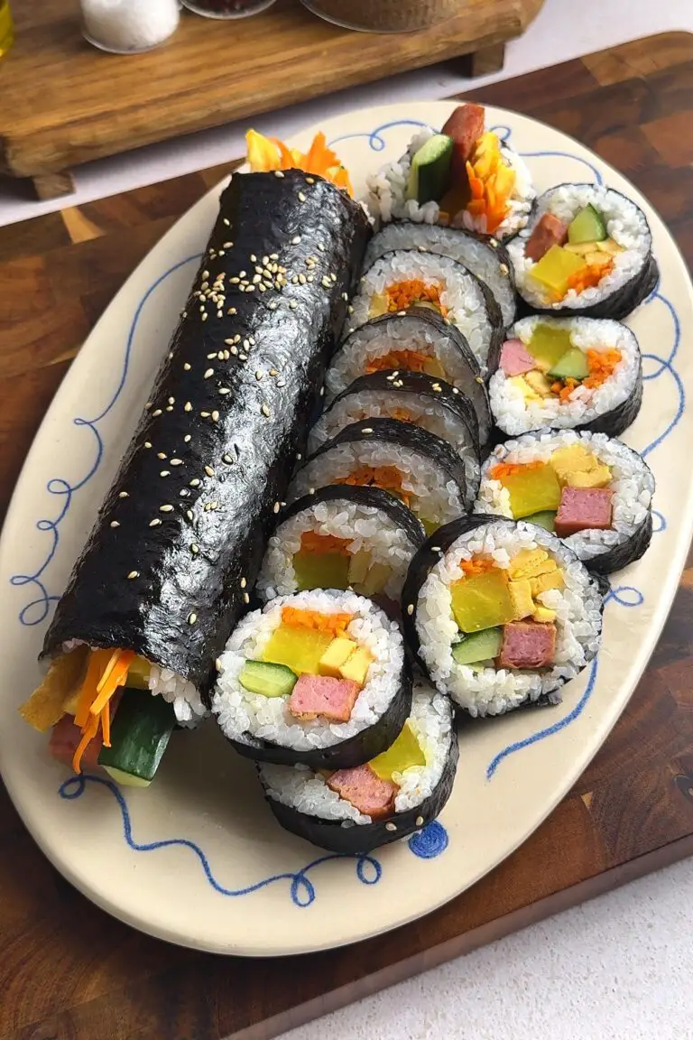 Kimbap (Korean Seaweed Rice Rolls) - EricTriesIt